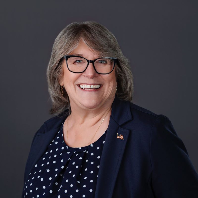 Meet Lynn | Vote Gallagher